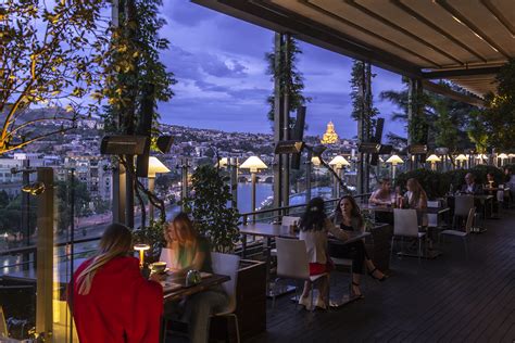 ცოცხალი მუსიკა მთელი ზაფხული „რადისონ ბლუ ივერიას” საზაფხულო პროგრამა