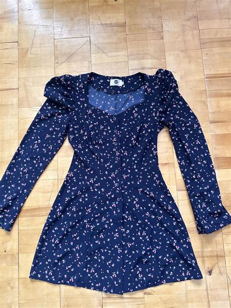 Сукня — ціна 150 грн у каталозі Короткі сукні Купити жіночі речі за доступною ціною на Шафі