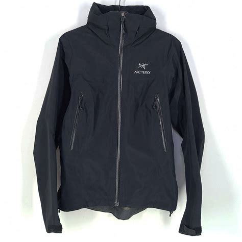 아크테릭스 여 후드내장 밑단스트링 바람막이 블랙s 헬로마켓