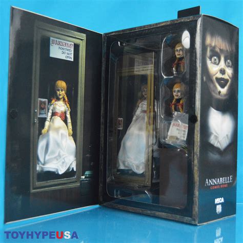 Neca Toys The Conjuring Universe 7 Scale Ultimate Annabelle Figure Review
