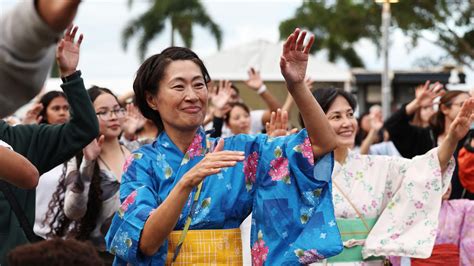 Hundreds Flock To Japanese Bon Festival On Cairns Esplanade Nt News