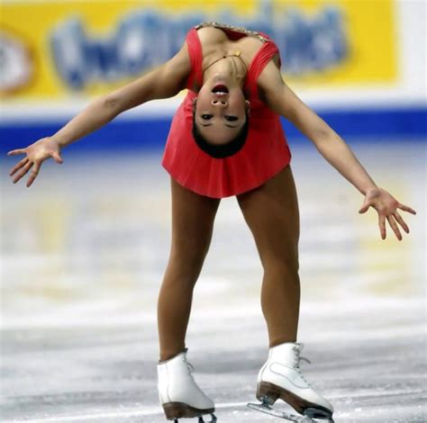 Perfectly Timed Photos Girls