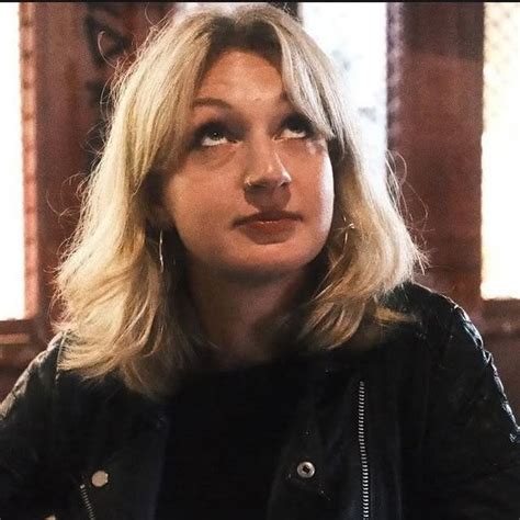 Imogen Mew Imogenmew • Threads Say More