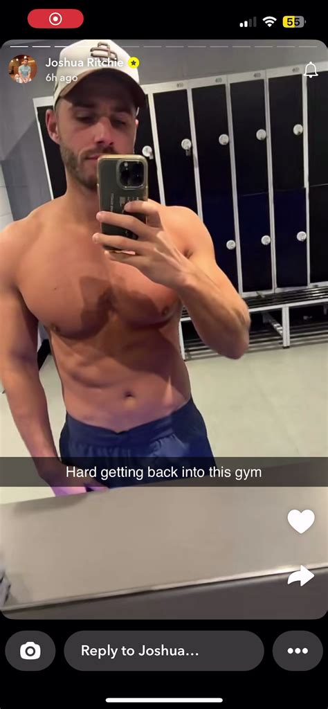 Hollyoaks Off The Charts Josh Ritchie And Callum Jones Shirtless On Insta Story Tiktok Snap Story