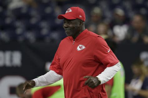Chiefs Legend And Coach Emmitt Thomas Calls It Quits After 51 Years