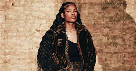 Fendida Rappa Shares New Single “show Dat” The Hype Magazine Unveiling