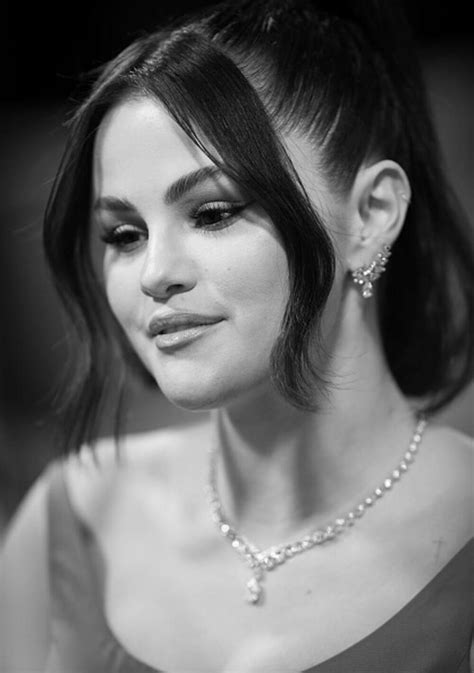 Selena Gomez I Benny Blanco S Au Logodit Cum Arat Inelul I Cum A Reac Ionat Vedeta Galerie