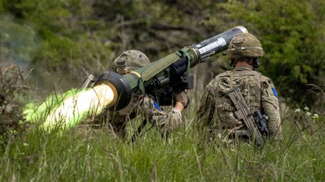 News British Army Tests Javelin Joint Ventures Lwclu Raytheon Uk