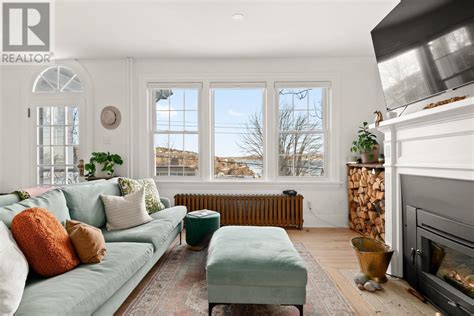 8 Dickson Avenue Halifax Nova Scotia B3m2w3 Realtorca