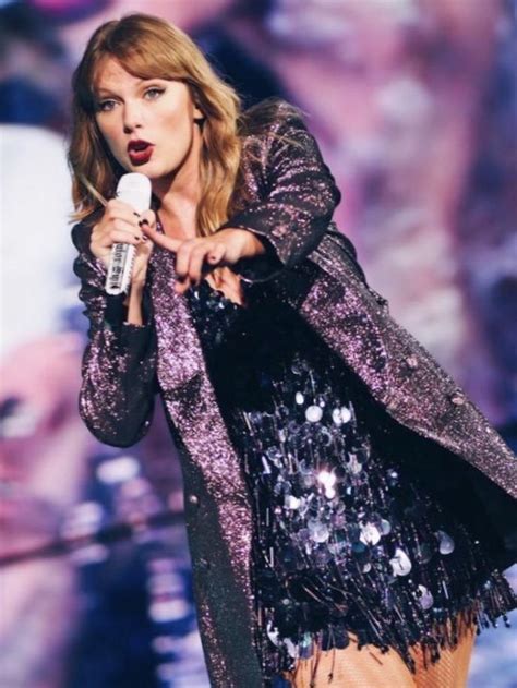 Pin By Cynthia Avila On Taylor Closet Taylor Swift Hot Taylor Swift