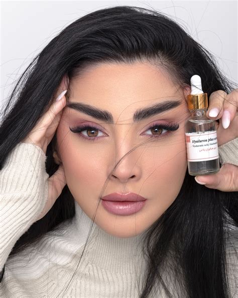 ‎دکتر فاطمه عمادی داروساز مشاور پوست مو‎ Drfatemehemadi