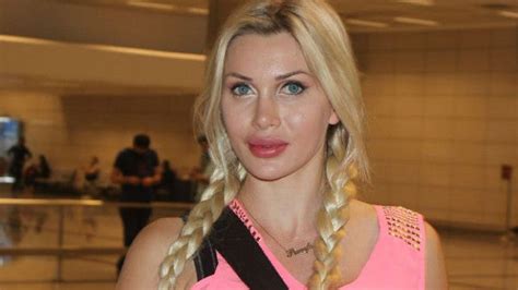 Obsesión Por El Físico Pixee Fox La Caricatura Viviente Salud180