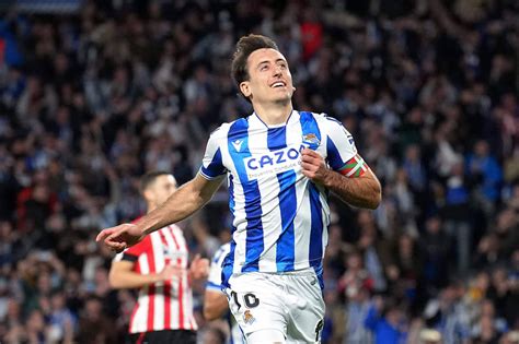 Mikel Oyarzabals Recovery Setbacks Contract Renewals And Leading By