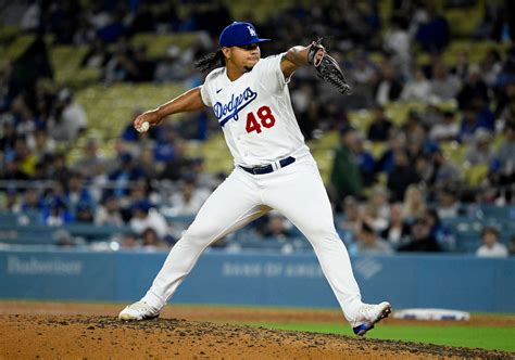 Dodgers Pitcher Plays In Front Of Mom For 1st Time After 7 Years Apart Abc News
