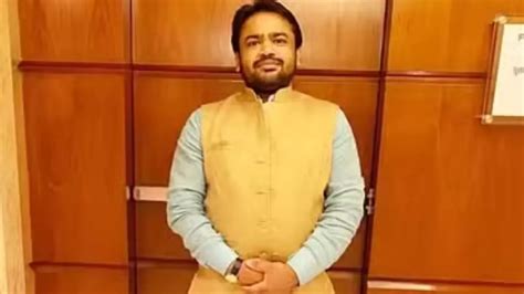 हिंदू सेना के राष्ट्रीय अध्यक्ष विष्णु गुप्ता पर फायरिंग अजमेर दरगाह में मंदिर होने का किया था