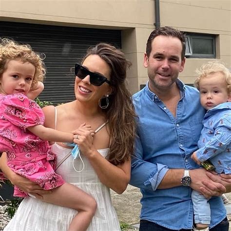 Laura Jayes Bio Age Career Height Net Worth Facts