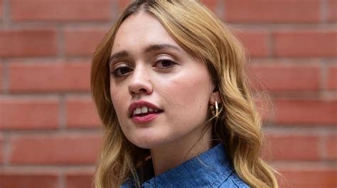 30 Stjerner Der Beviser At Et Mellemrum Mellem Tænderne Stadig Er Cool I 2025