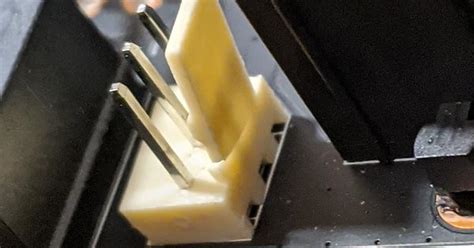3 Pin Fan Header On Tb Board Of Razer Core X Chroma Imgur