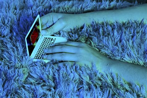 Proteus Effect Editorial — Polyester