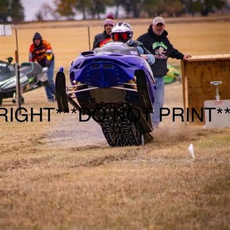 Matthew Evanoff Service Technician Gooseneck Implement Linkedin