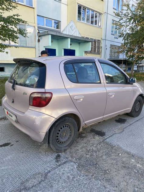 Купить Тойота Витц 2001 в Сургуте, АКПП, хэтчбек 5 дв., розовый