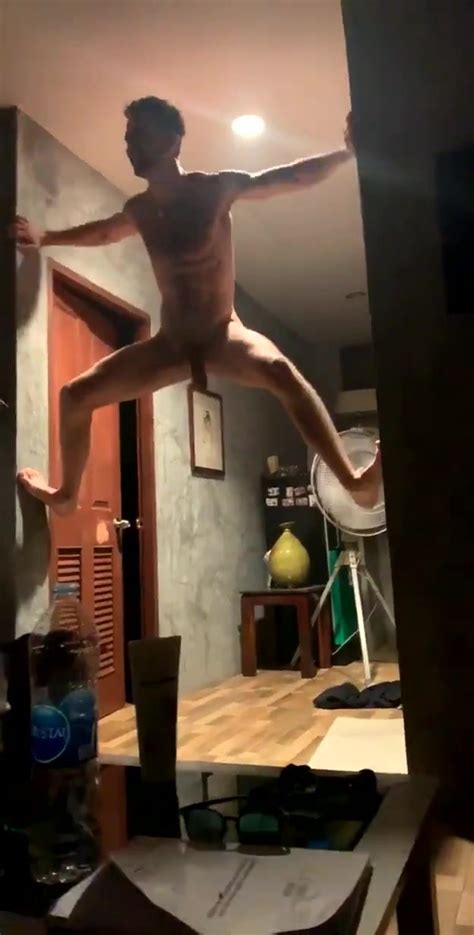 CRAZY NAKED FRIEND ThisVid
