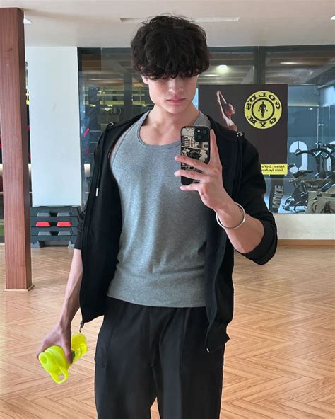 Vansh Saini Fitvansh • Instagram Photos And Videos