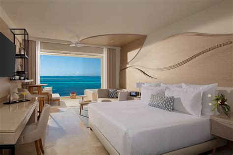 Breathless Cancun Soul Resort And Spa