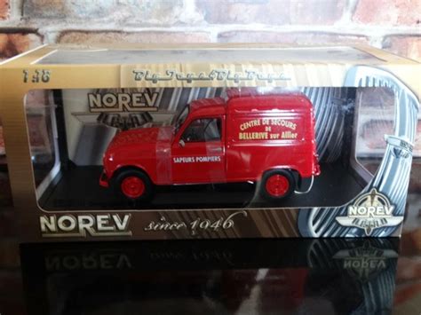 Norev Renault 4 F4 Fourgonnette Sapeurs Pompiers échelle 1 18 Camion De Pompiers Moulé Sous