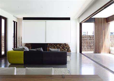 Torquay House By Wolveridge Architects