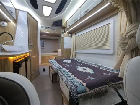 En China La última Moda Camper Son Las Autocaravanas De Dos Plantas Con Terraza El Truco Para