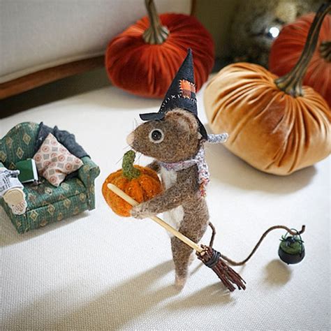 Myrtle Mouse Halloween Witch Wildandwool