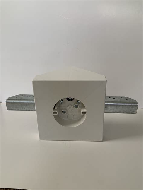 Cathedral Ceiling Mounting Block Shelly Lighting