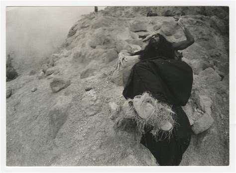 土方巽、トリックスター／肉体の叛乱1968―2018（慶應義塾大学アート・スペース）｜美術手帖