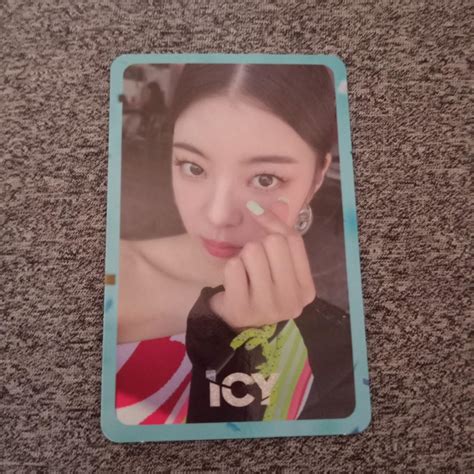 ITZY LIA PHOTOCARD Hobbies Toys Memorabilia Collectibles K Wave On Carousell