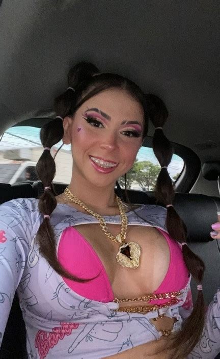 Mc Pipokinha Nua Simulando Sexo Durante Seu Show Com Seu Dançarino