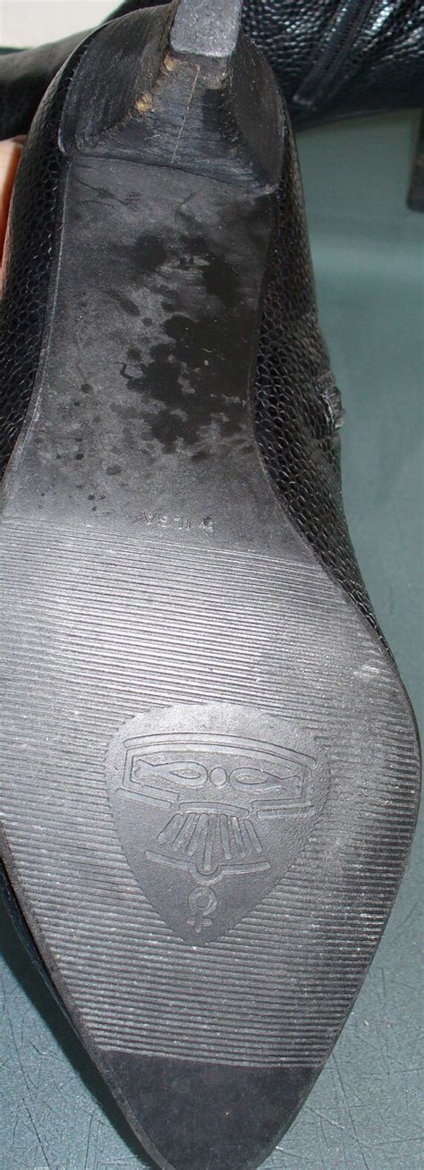 Peter Kaiser Pebbled Leather Pixie Boots - Gem