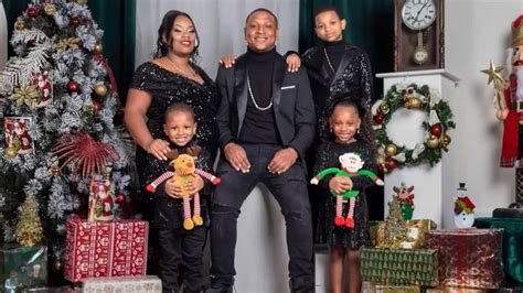 Weduwe Vol Vragen Na Moord Op Rapper Boechi Waarom Moest Hij Dood