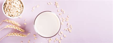 신선한 귀리 우유와 오트밀 한 잔 비건 유제품이없는 유기농 음료 상위 뷰 웹 배너 0명에 대한 스톡 사진 및 기타 이미지 0명 거친 필름 효과 건강한 생활방식