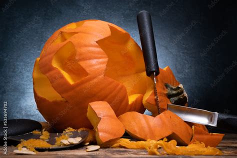 Halloween Pumpkin Gutting And Carving Jack O Lantern Guts And Seeds