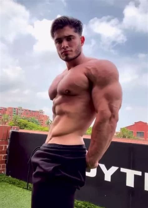Danny Segura Tumbex