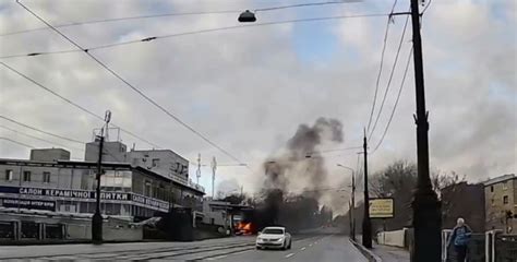 Вибух у Харкові на одній із АЗС вибухнула колонка є постраждалий