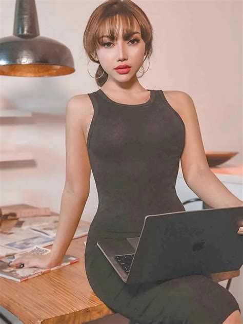 Potret Messya Iskandar Model Seksi Yang Tolak Tes Urine Saat Di Bali Hot Liputan Com