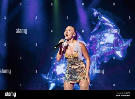Zara Larsson 2022