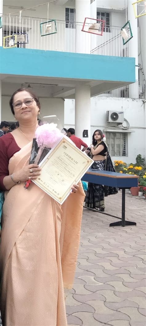 Mridula Jaiswal Comes Out With Her Book Fun With Colours And Activities By Inkzoid