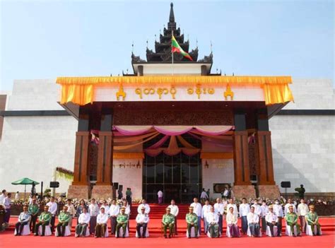 မန္တလေးတွင် စစ်ကောင်စီပိုင် ရတနာပုံခန်းမဘက်မှ ပြင်းထန်သော ပေါက်ကွဲသံထွက