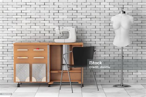 화이트 빈티지 맞게 여자 마네킹 근처 워크샵 나무 테이블 재단사에 봉 제 기계 3 차원 렌더링 바느질하기에 대한 스톡 사진 및 기타 이미지 Istock