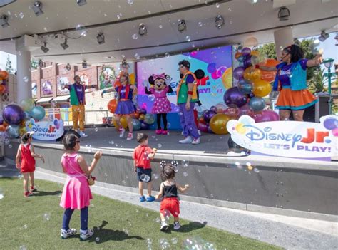 Disney Jr Celebration Coming To Disneyland This Summer Mickey Visit