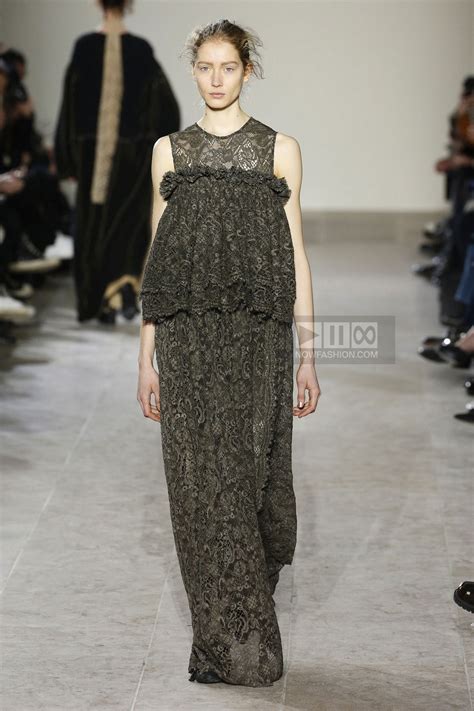 Uma Wang Ready To Wear Fashion Show Collection Fall Winter