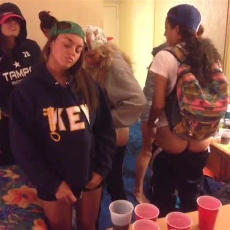 Vine Mooning Clip